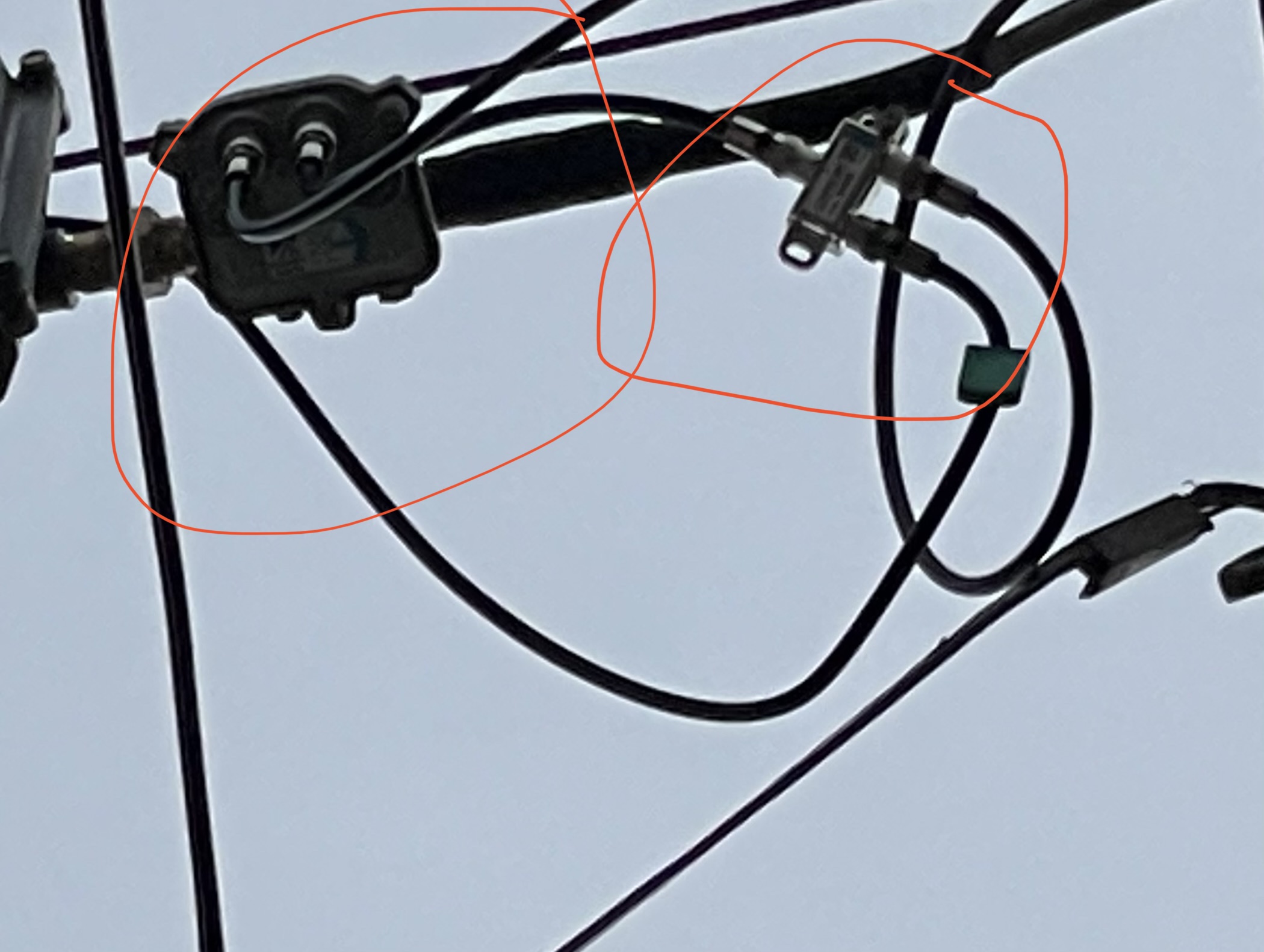 ‎Tech installed a splitter at tap and signal went to [Edit: Language ...